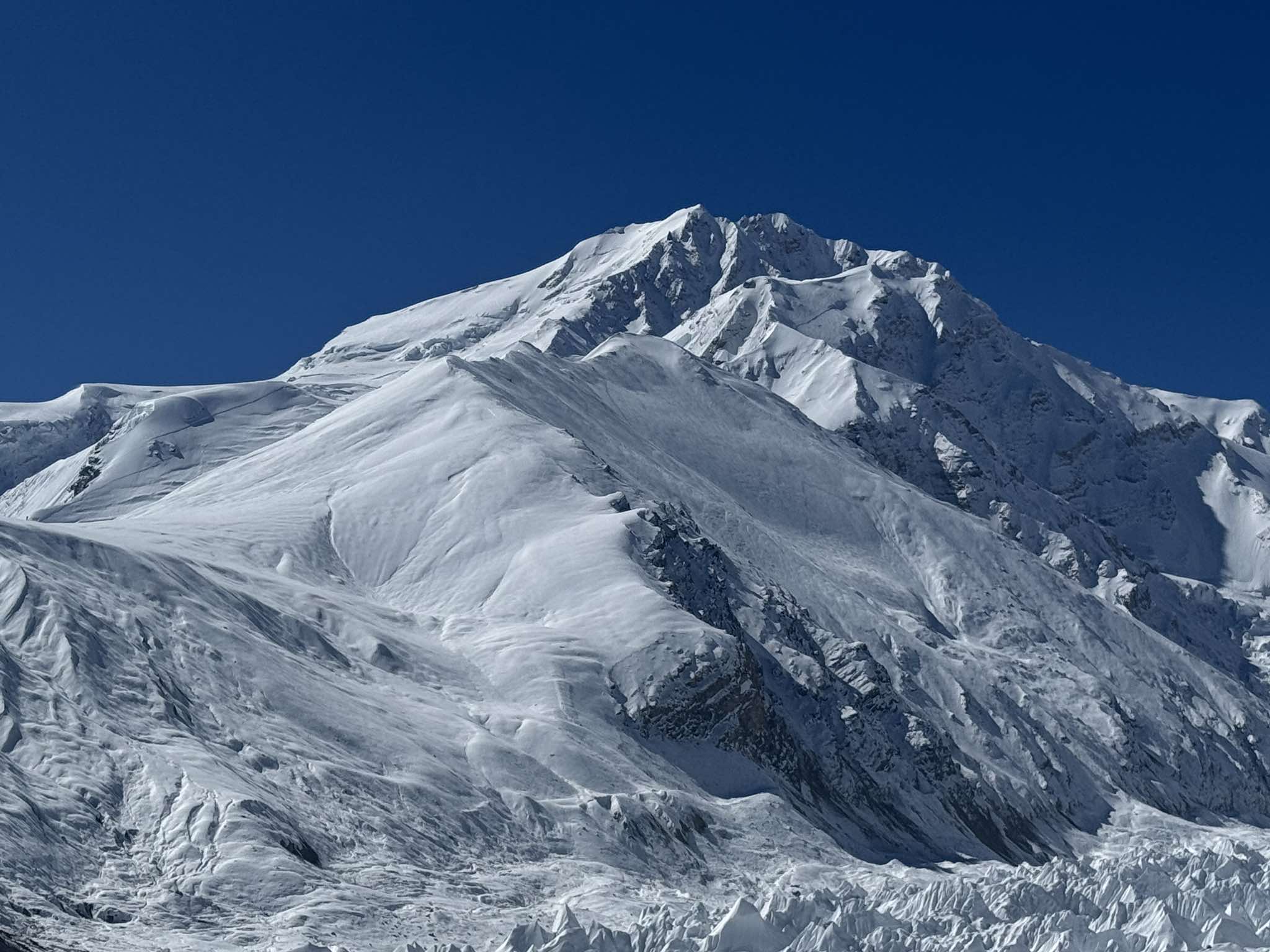 Shishapangma Summit | Success | MignmaG Climbs Without O2